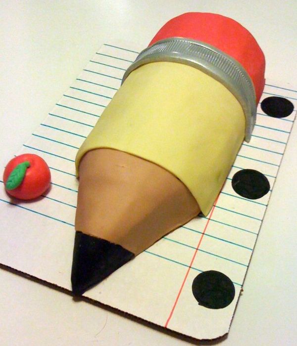 Top Back to School Cakes - CakeCentral.com