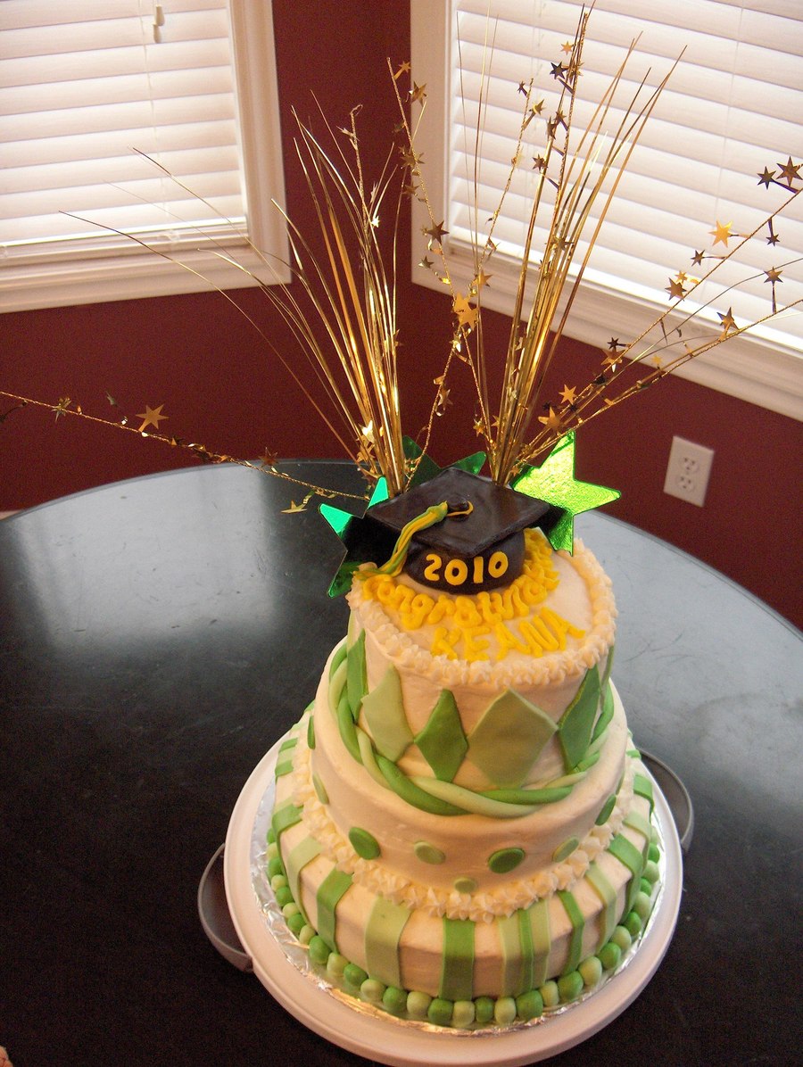 Green Graduation Cake - CakeCentral.com