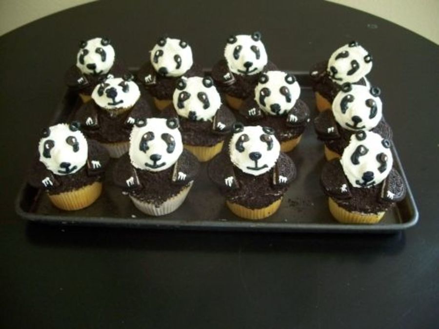 Panda Cupcakes - CakeCentral.com