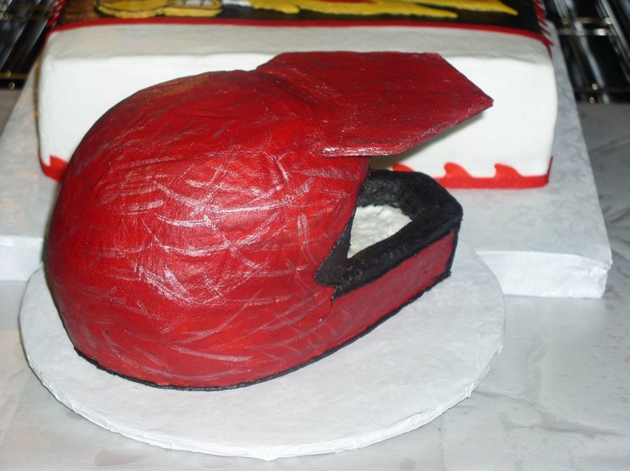 Motorcycle Helmet - CakeCentral.com