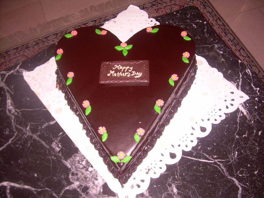Mother's Day Heart - CakeCentral.com