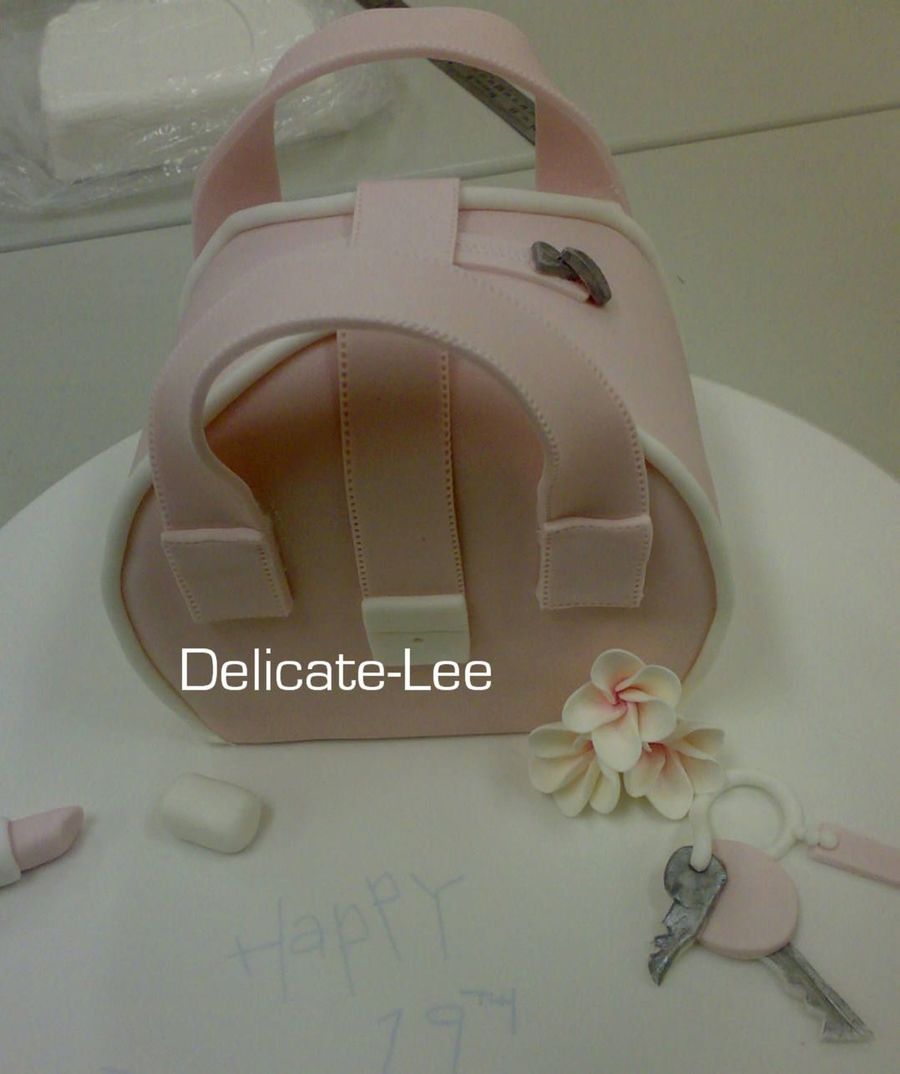 Pink Handbag - CakeCentral.com