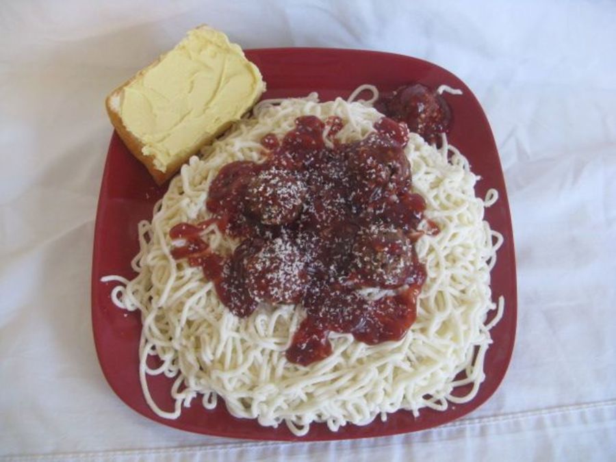 Spaghetti Cake - CakeCentral.com