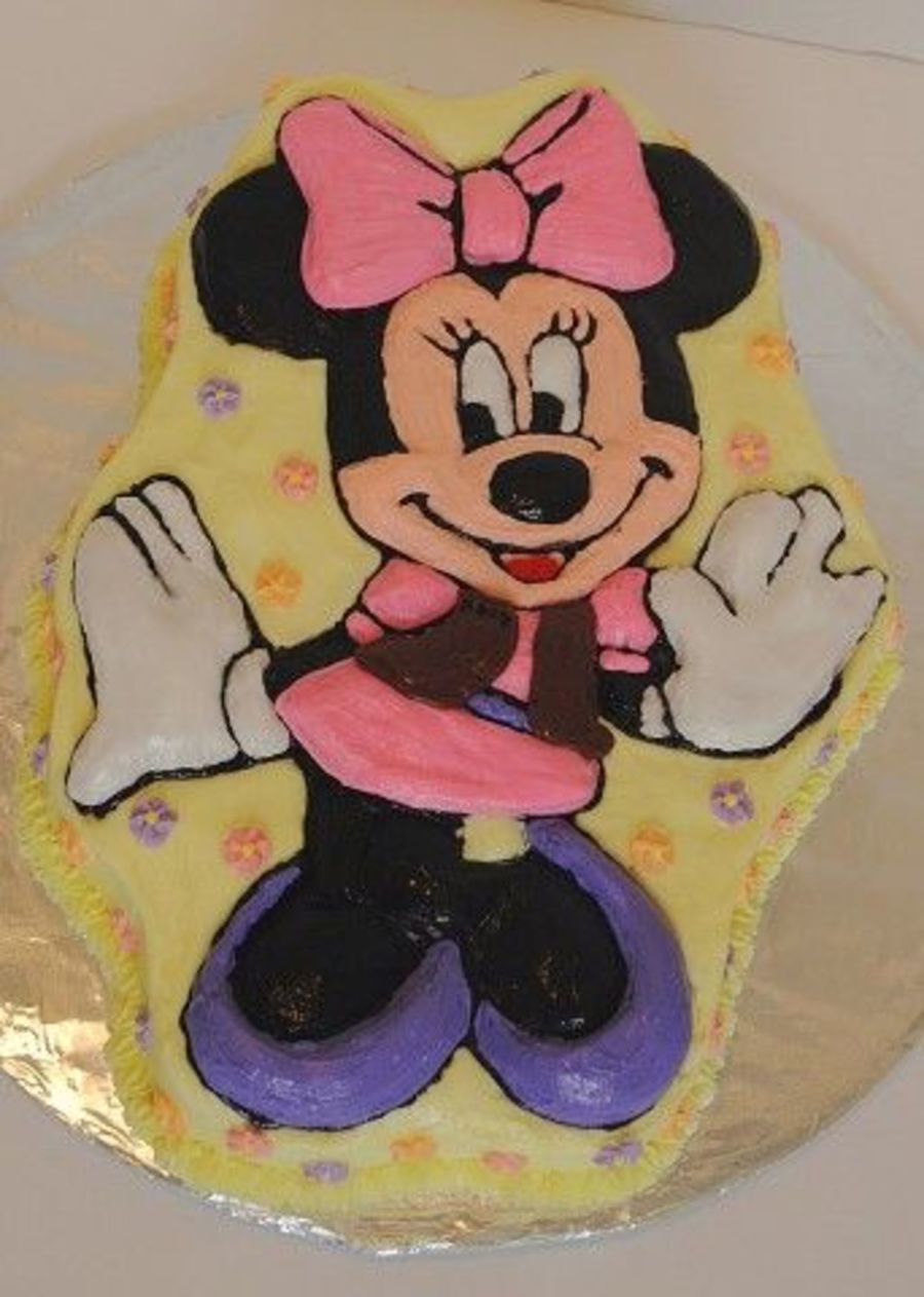 Minnie Mouse As A Brownie Girl Scout - CakeCentral.com