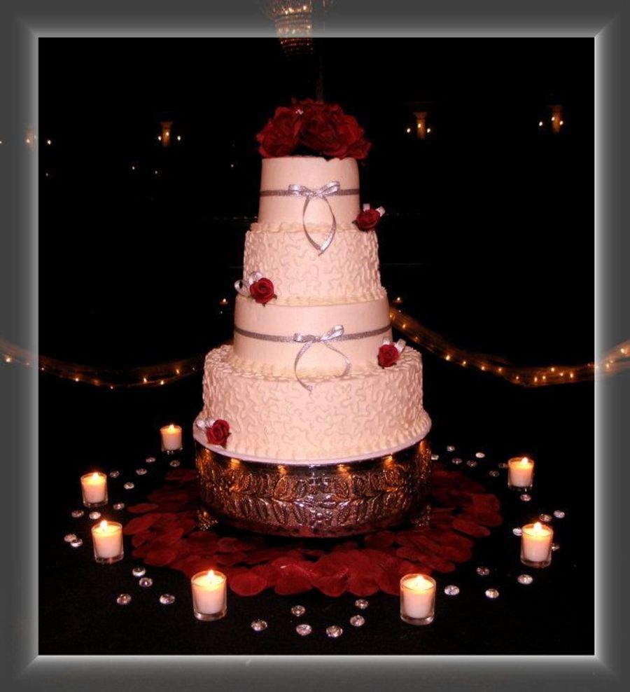 Round Wedding Cake - CakeCentral.com