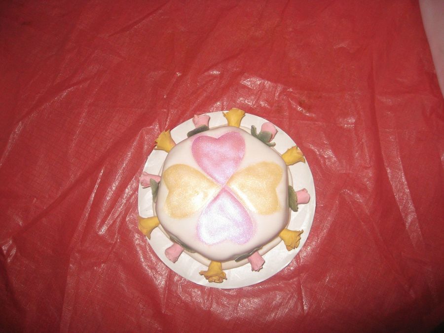 09_Cakes_135.jpg - CakeCentral.com