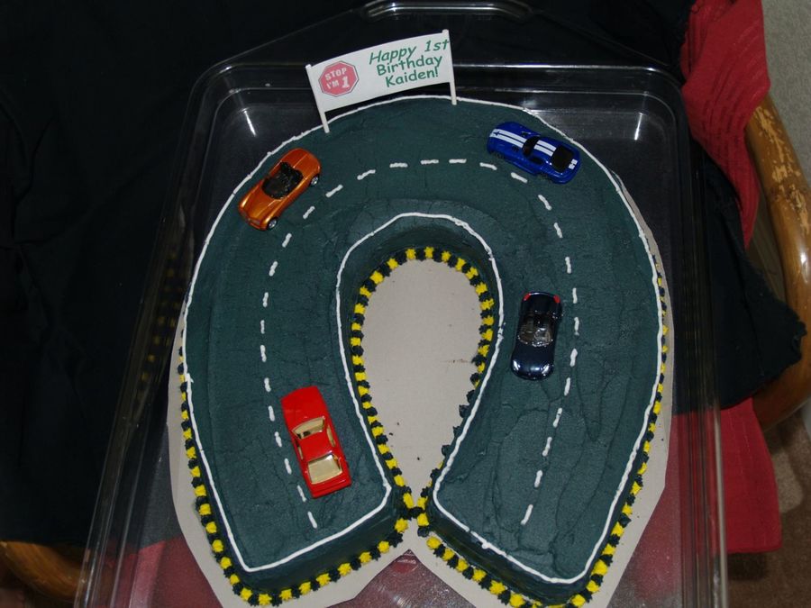 Race Car Track - CakeCentral.com