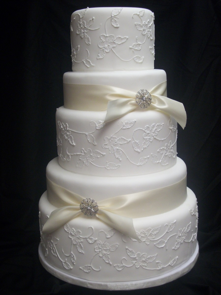 Brush Embroidery Cake - CakeCentral.com