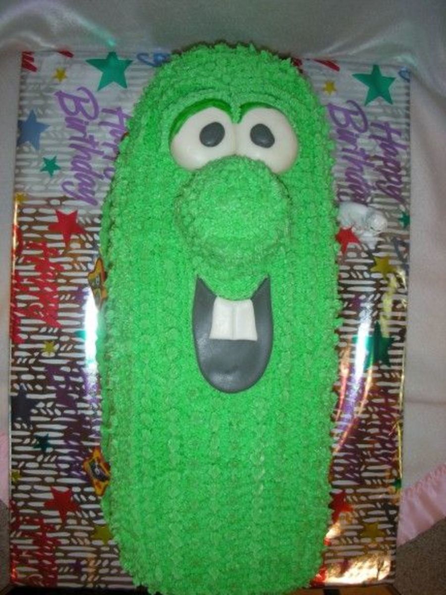 Larry Thecucumber - CakeCentral.com