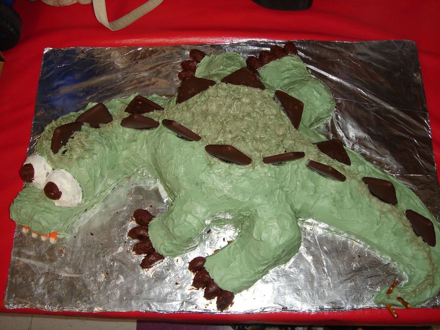 Dinosaur - CakeCentral.com