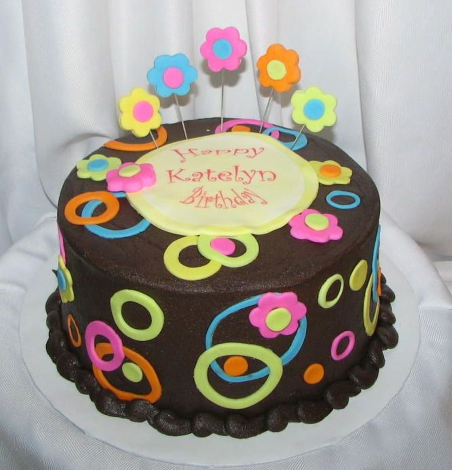 Brown Retro - CakeCentral.com