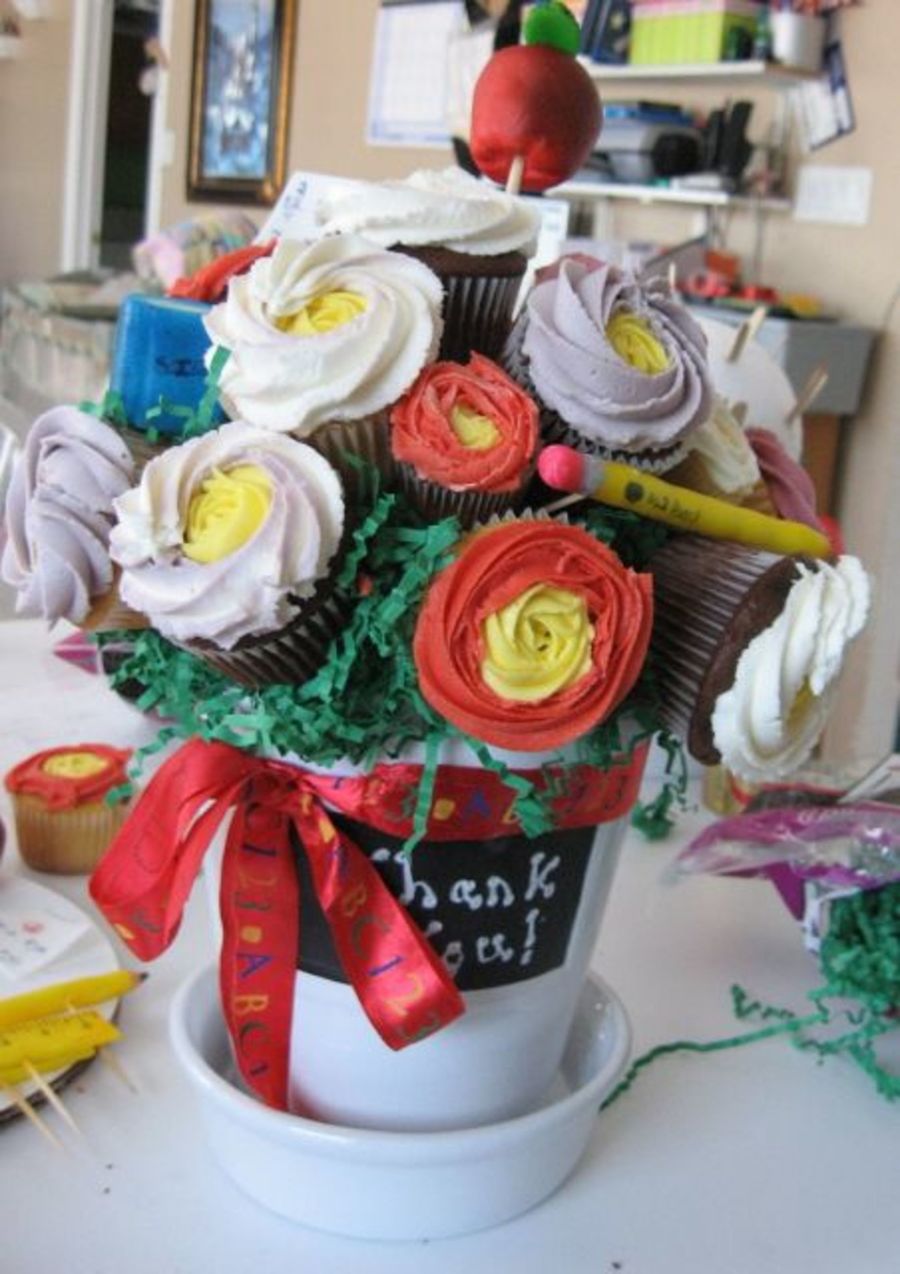 Teacher's Appreciation Cupcake Bouquet - CakeCentral.com