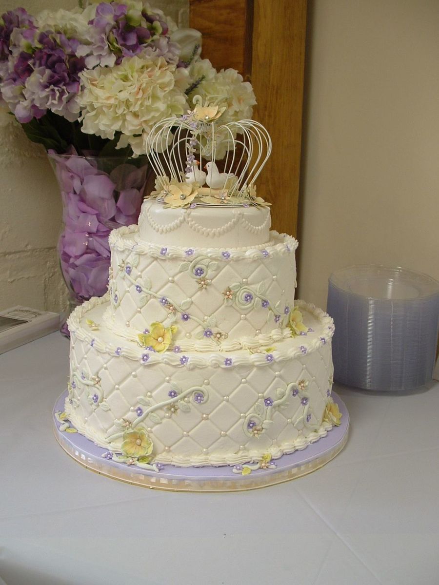 Ivy Wedding Cake - CakeCentral.com
