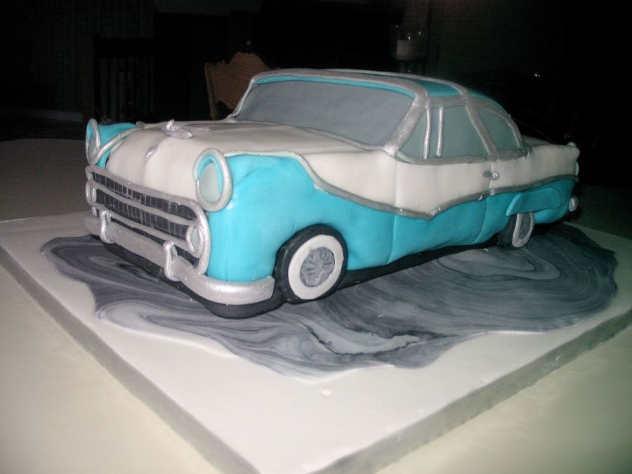 1955 Ford - CakeCentral.com