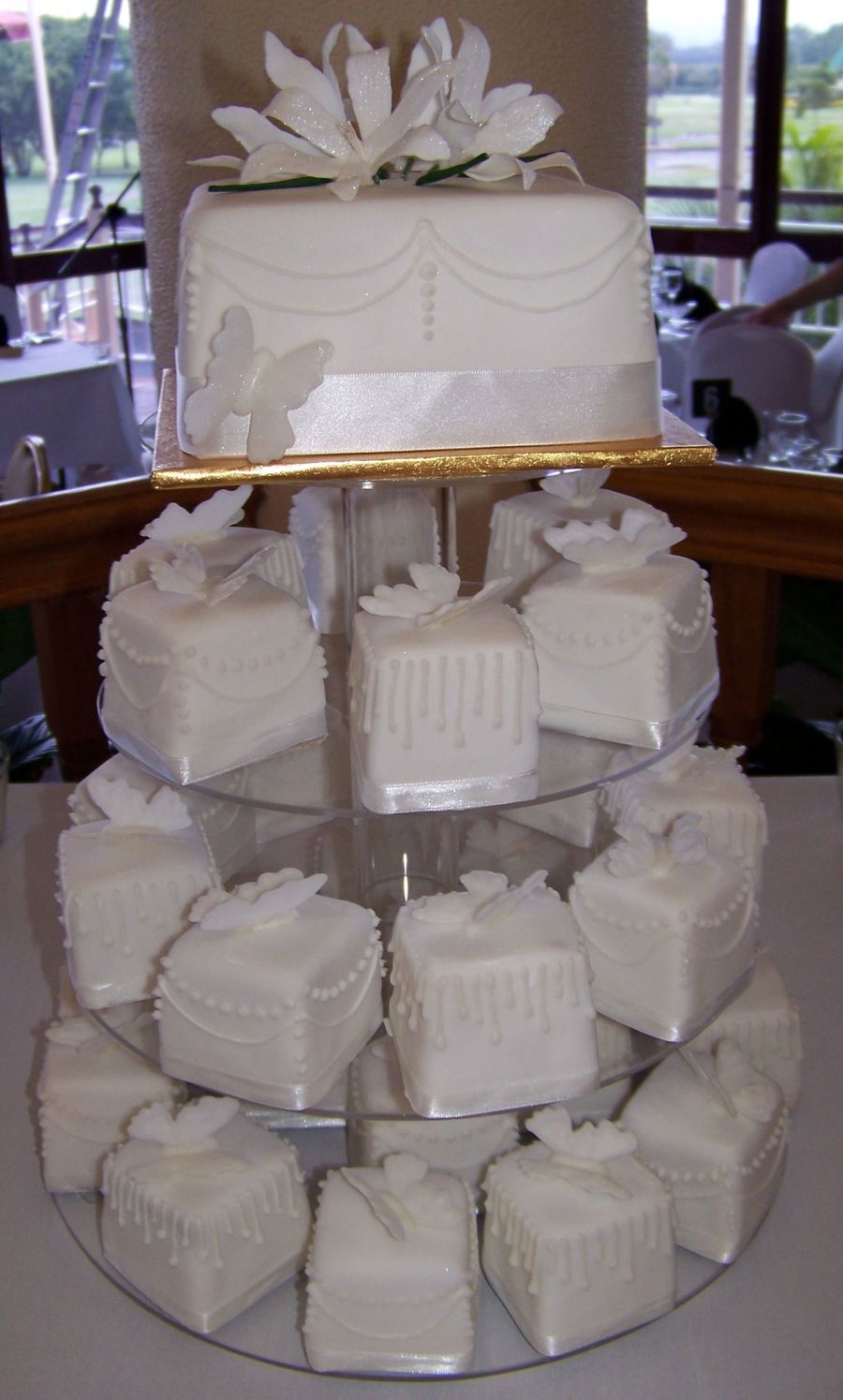 Mini Butterfly Cakes - CakeCentral.com