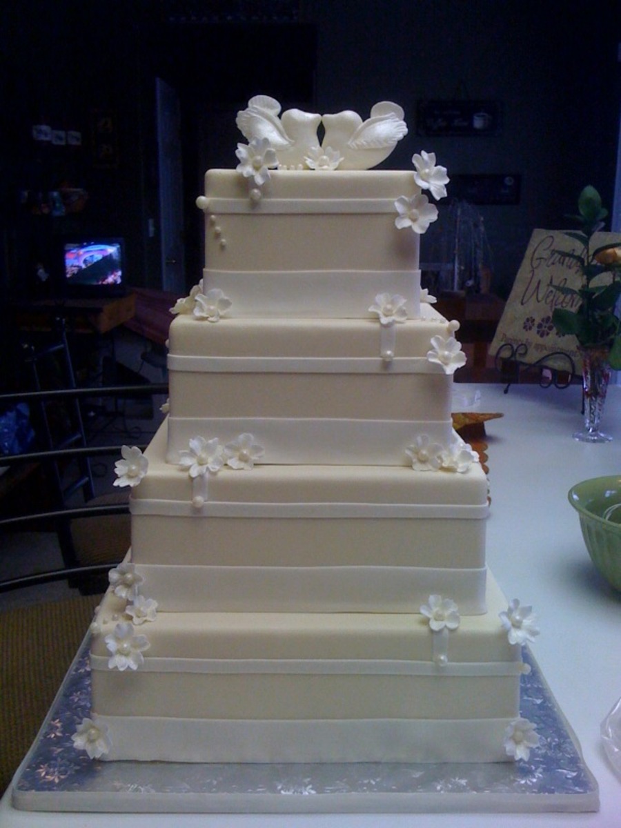 Bridal Fair Display - CakeCentral.com