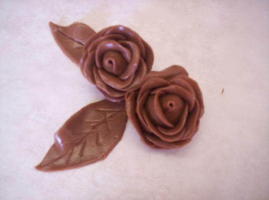 Tootsie Roll Roses - CakeCentral.com