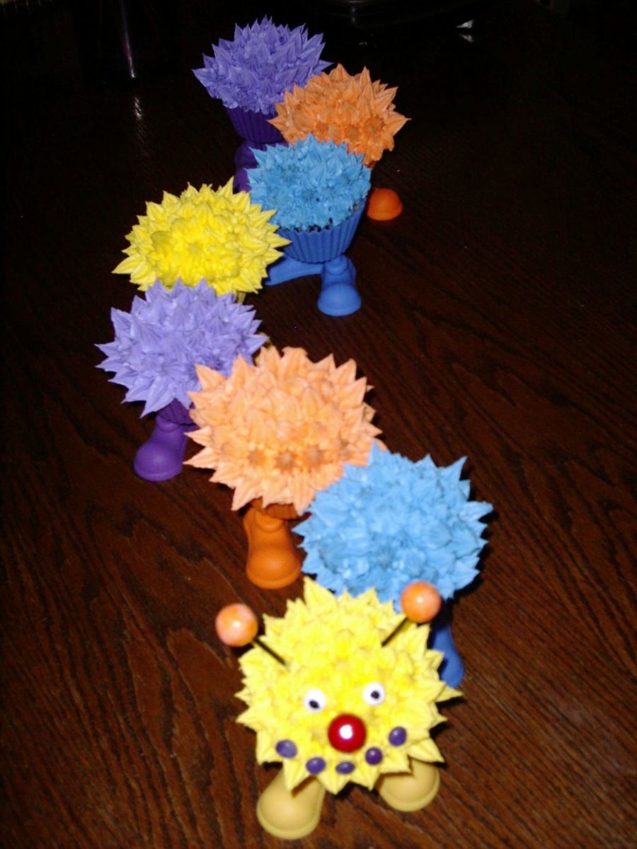 Inch Worm - CakeCentral.com