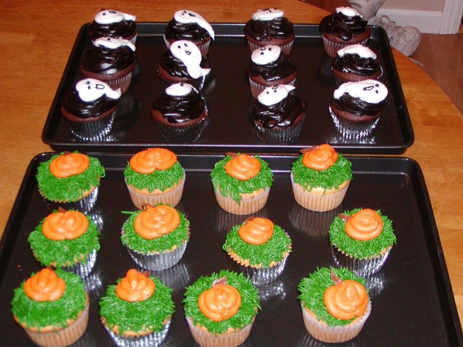 Pumpkin & Ghost Cupcakes - CakeCentral.com