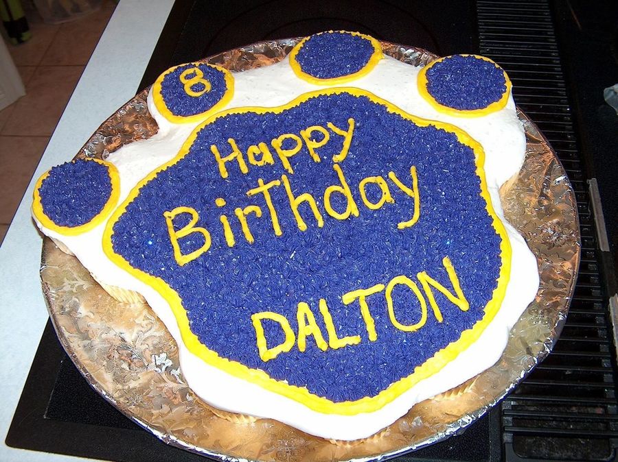 Paw Print Cupcake - CakeCentral.com