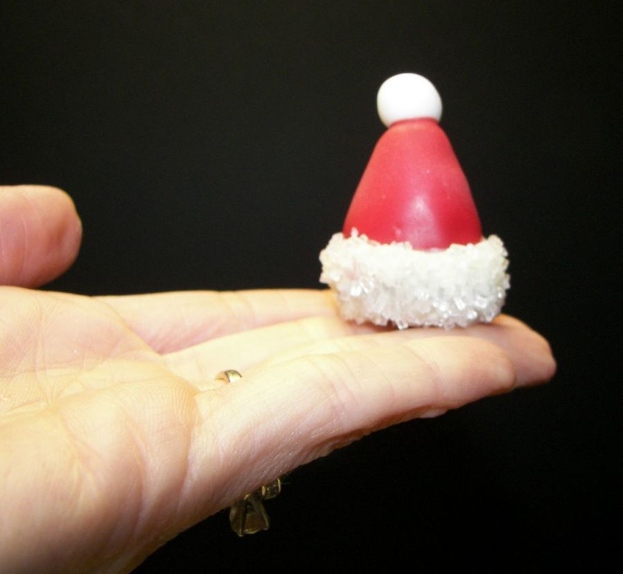 Santa Cake Balls!!!! - CakeCentral.com