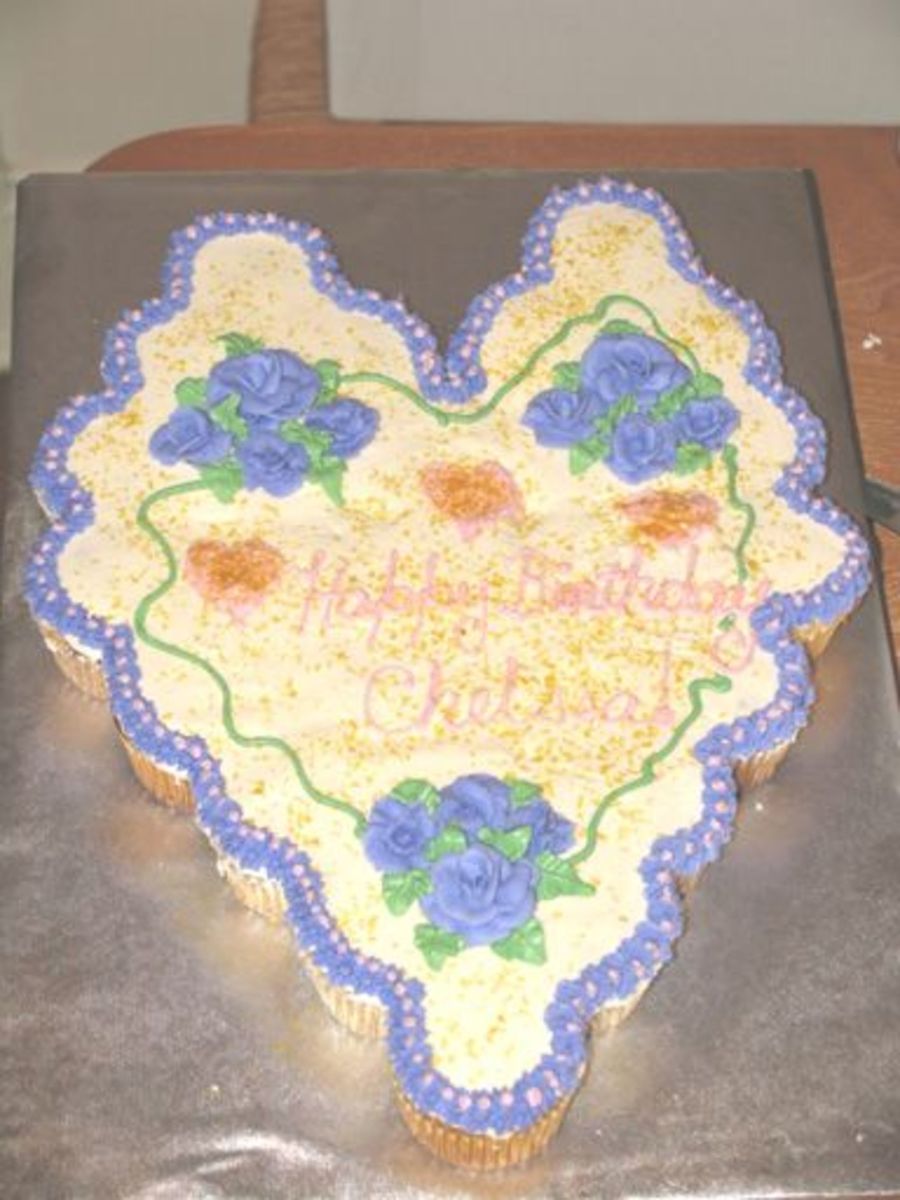 Messed Up Cupcake Cake - CakeCentral.com