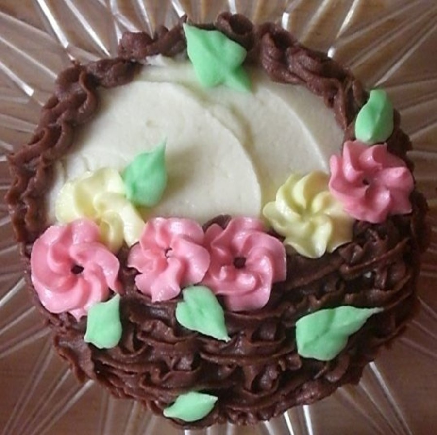 Cupcake Basket - CakeCentral.com