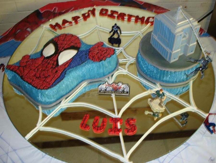 Spiderman 3 - Spidey And Building Scene - CakeCentral.com