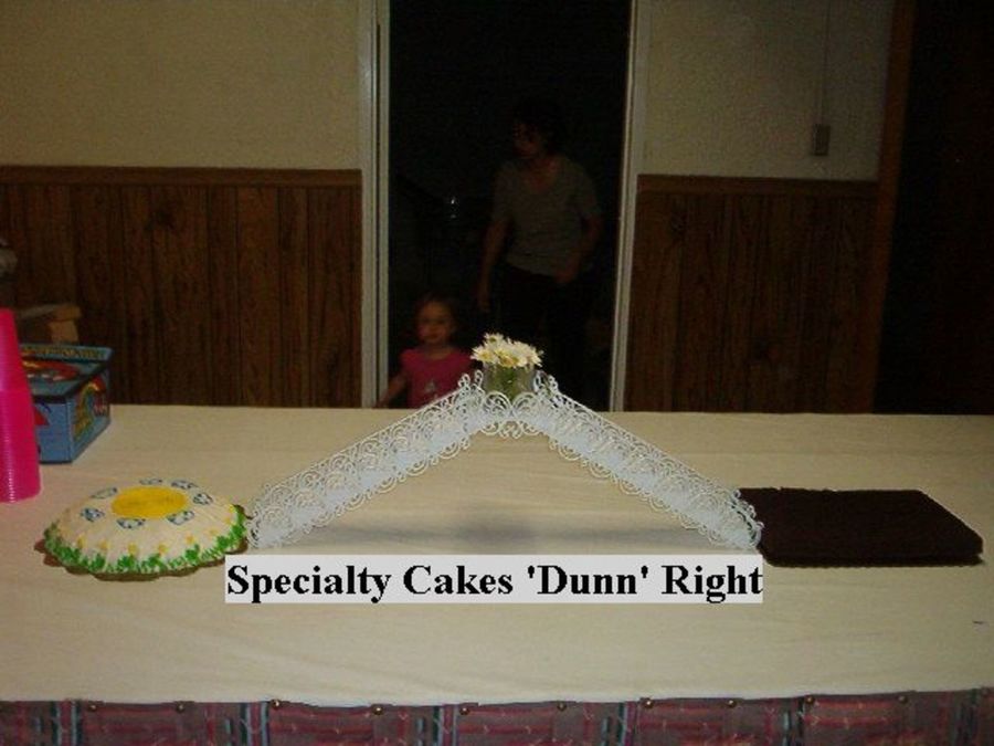 Bridging From Daisies To Brownies - CakeCentral.com