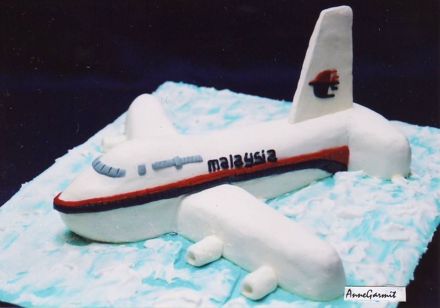 Aeroplane.jpg - CakeCentral.com