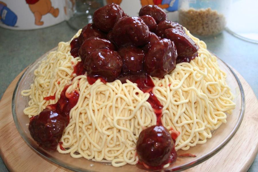 Spaghetti Cake - CakeCentral.com
