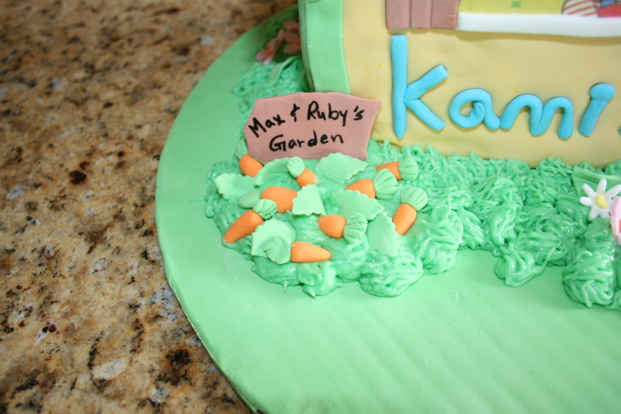 Max And Ruby's House Cake. - CakeCentral.com