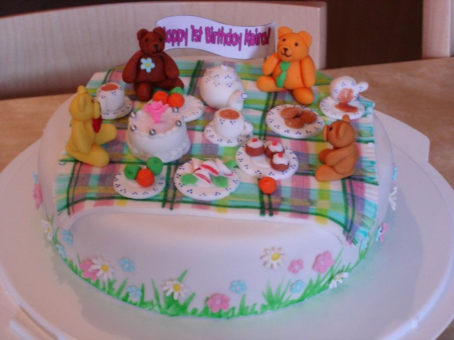 Teddy Bears Picnic - CakeCentral.com
