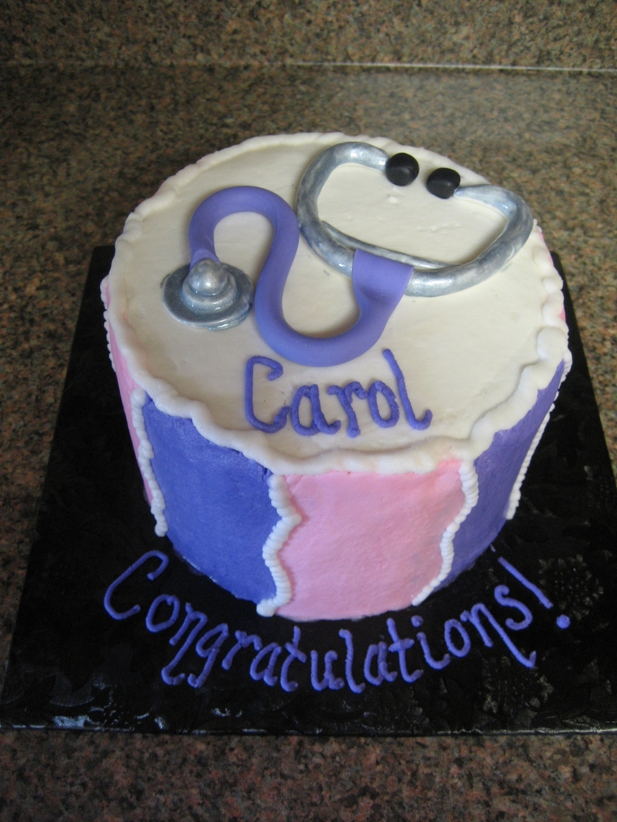 Medical Assistant Grad Cake - CakeCentral.com