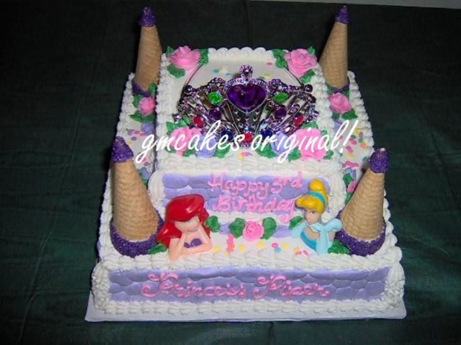 Princess Piper's "castle" - CakeCentral.com