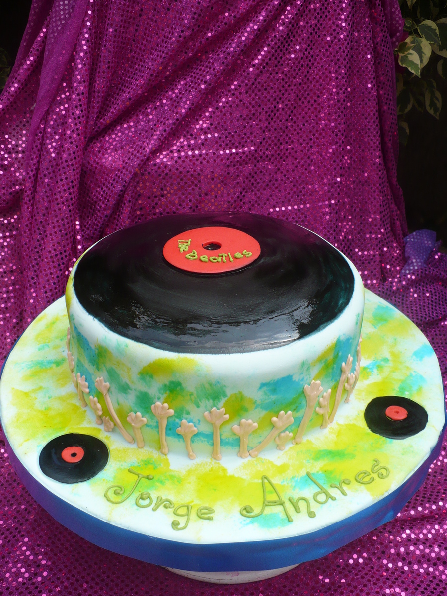 The Beatles - CakeCentral.com