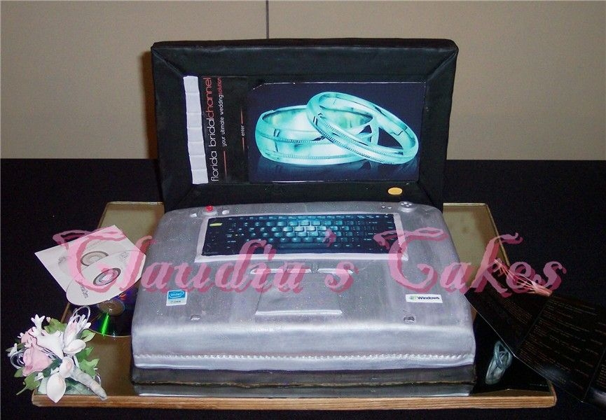 Laptop Cake - CakeCentral.com