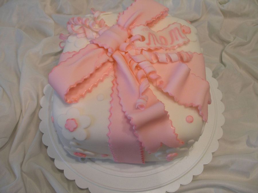 Fondant Present Cake - CakeCentral.com
