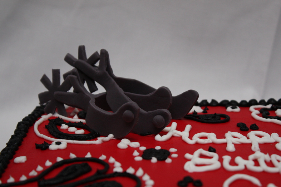 Bandana With Fondant Spur - CakeCentral.com