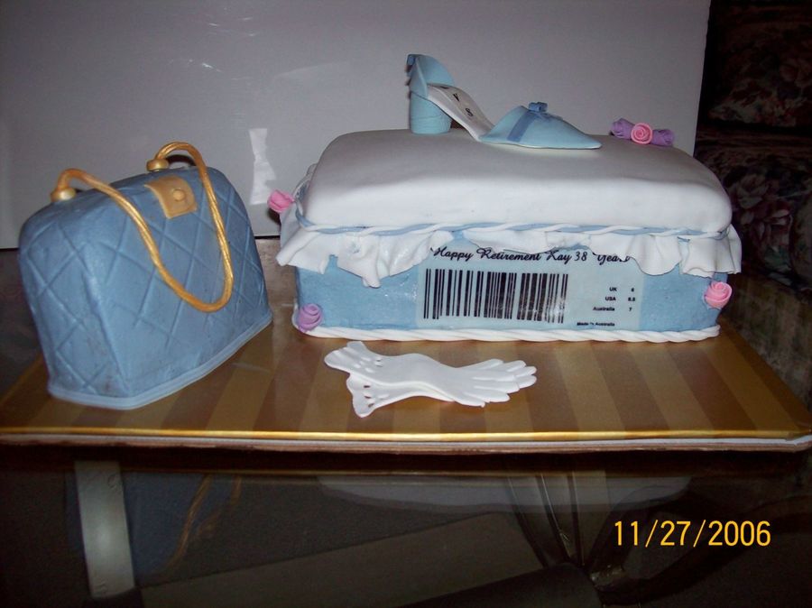 Shoe/shoebox - CakeCentral.com