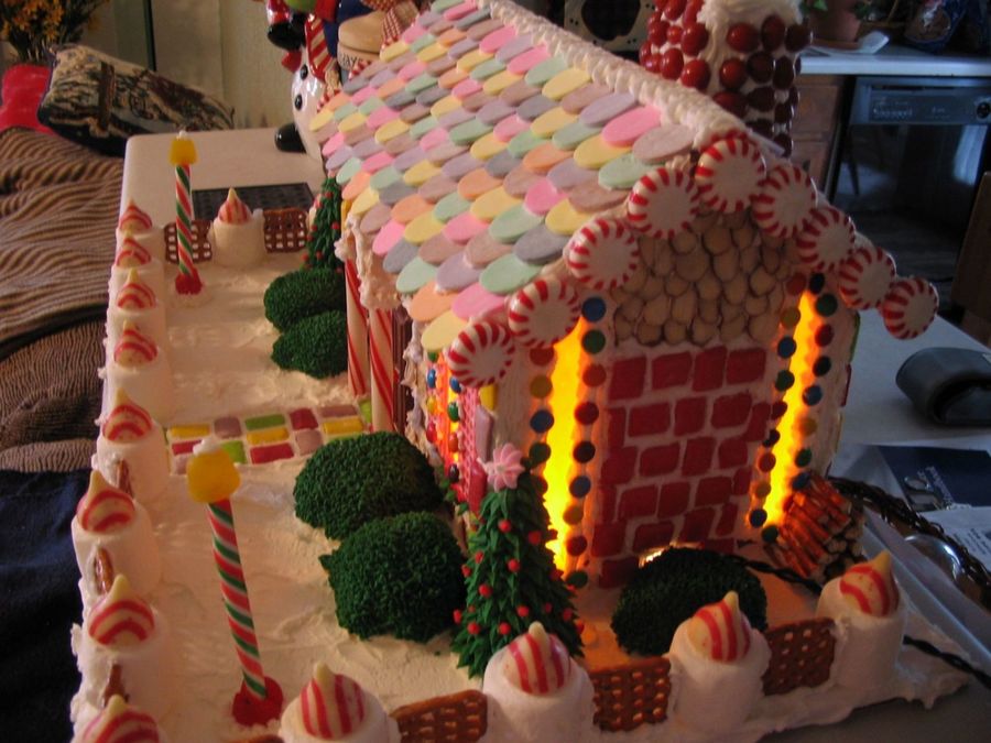 Gingerbread House, Side View - CakeCentral.com