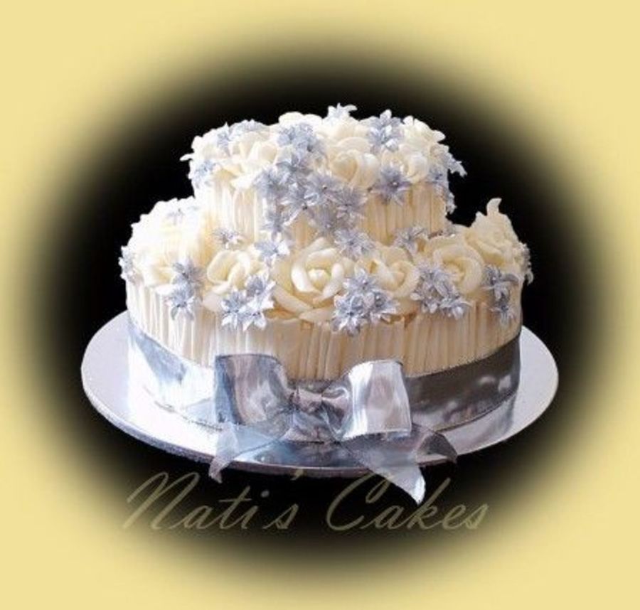 White Chocolate Roses - CakeCentral.com