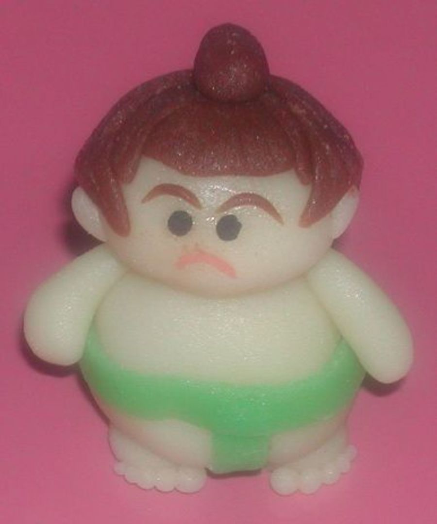 Sumo_1-2.jpg - CakeCentral.com