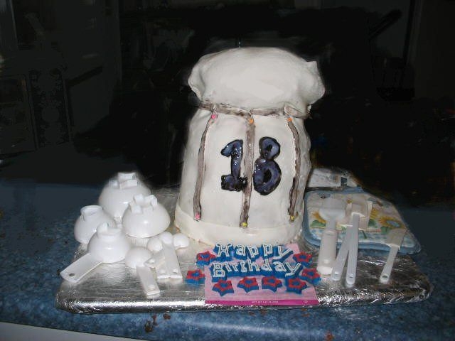 Chef Hat Cake. - CakeCentral.com