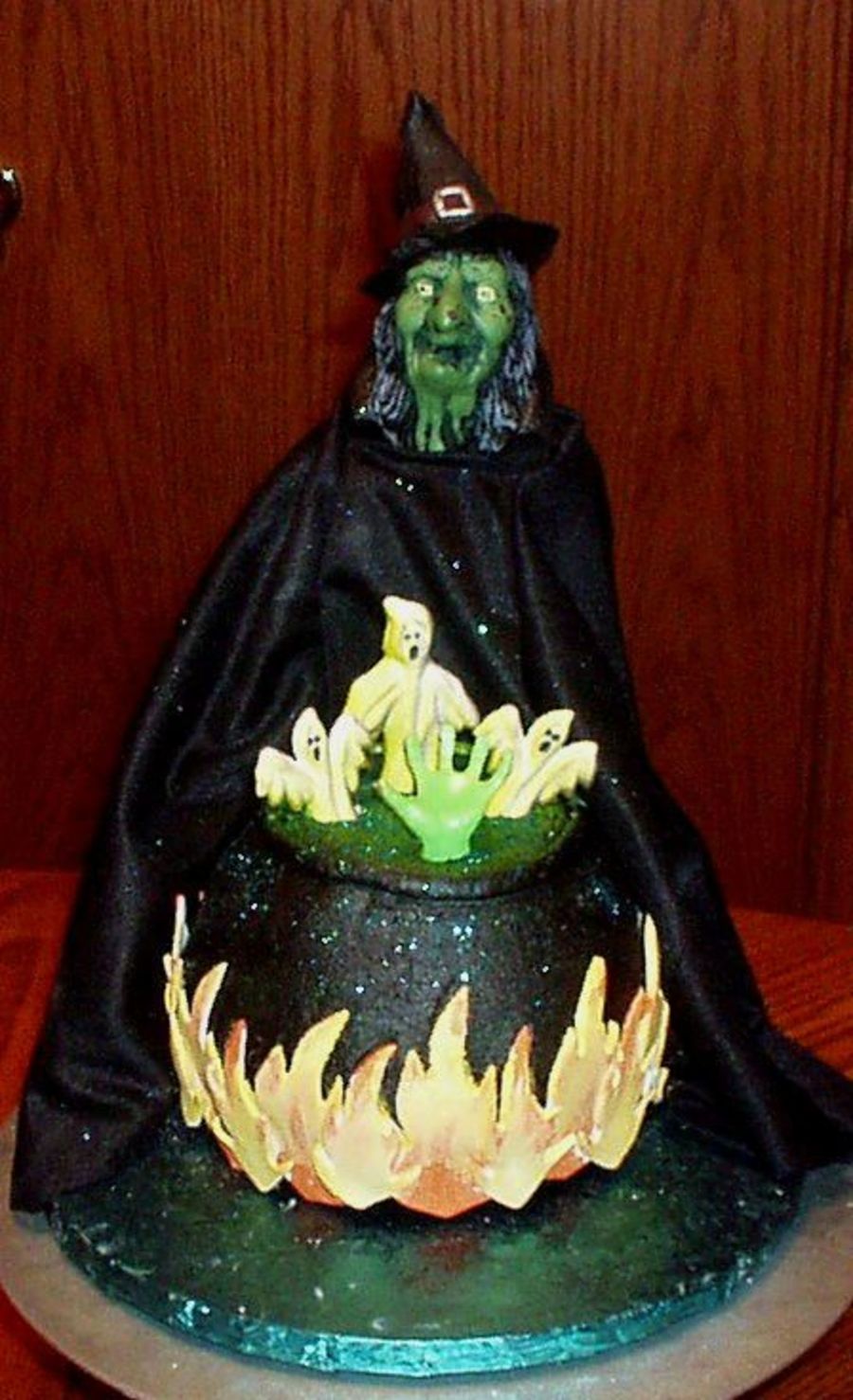 Pto Witch And Cauldron - CakeCentral.com