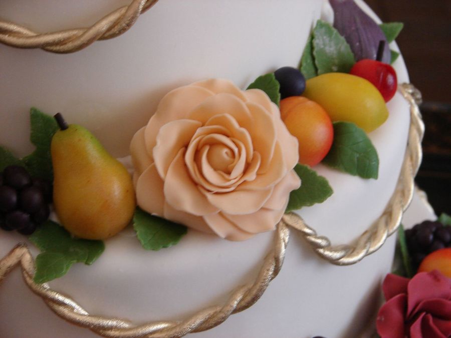 Gold_Rope__Marzipan_Fruits_41.jpg - CakeCentral.com