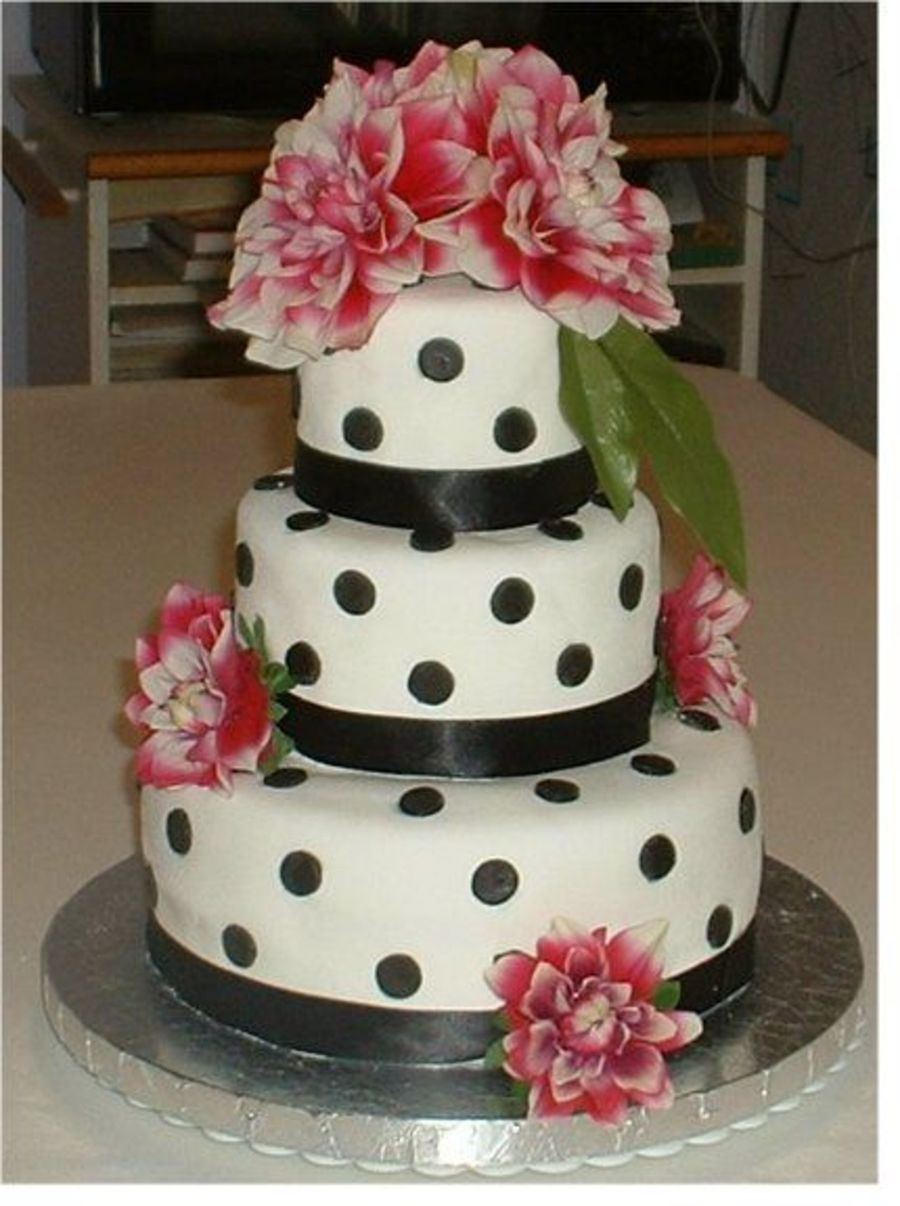 Polka Dot Graduation Cake - CakeCentral.com