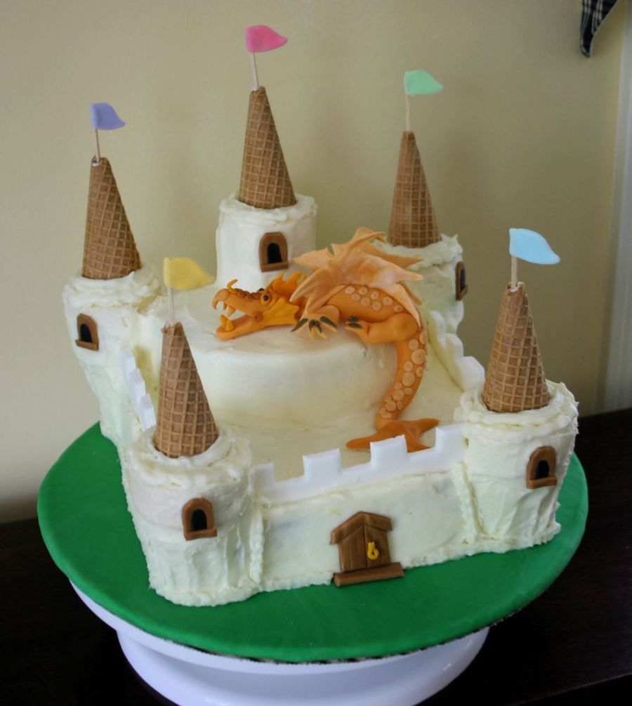 Dragon Castle - CakeCentral.com