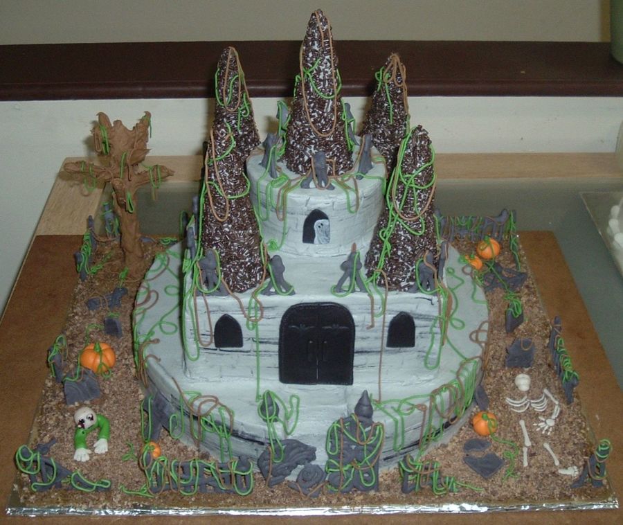 Haunted Castle - CakeCentral.com