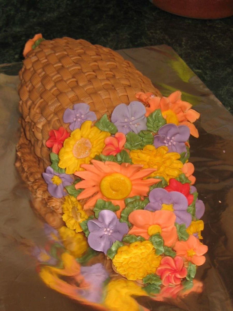 Thanksgiving Cornucopia Cake - CakeCentral.com